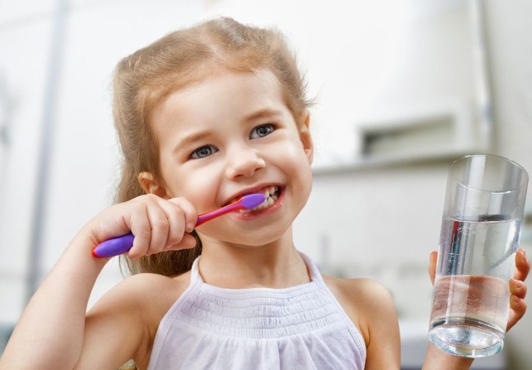 The Pool and Your Child’s Smile: How Chlorine Affects Teeth - Kenmore ...